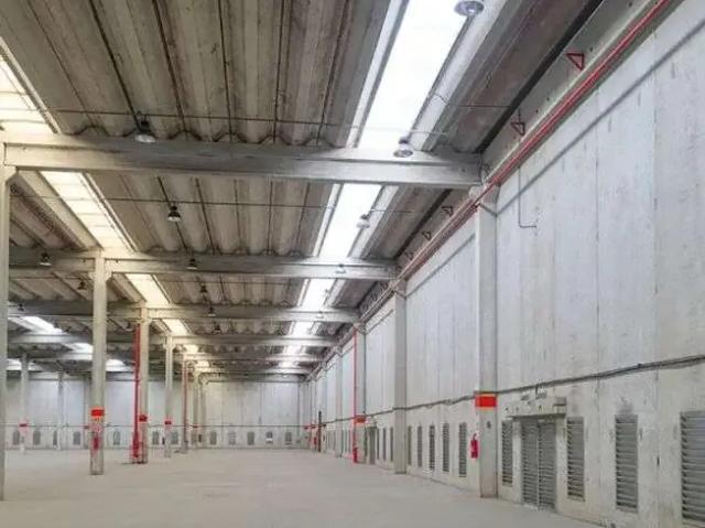 Galpão / Depósito para Locação em Barueri/SP Tamboré
