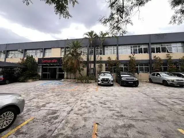 Galpão / Depósito para Locação em Barueri/SP Tamboré