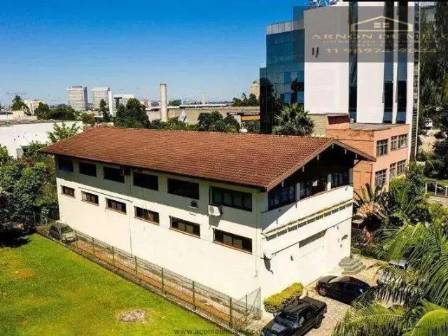 Galpão / Depósito para Locação em Barueri/SP Tamboré