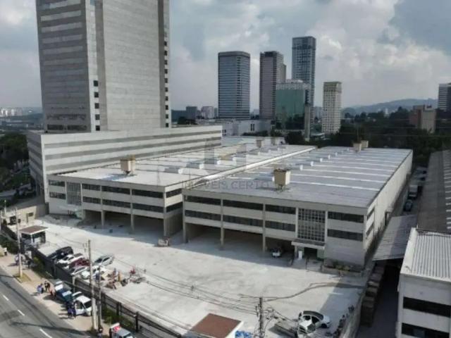 Galpão / Depósito para Locação em Barueri/SP Tamboré