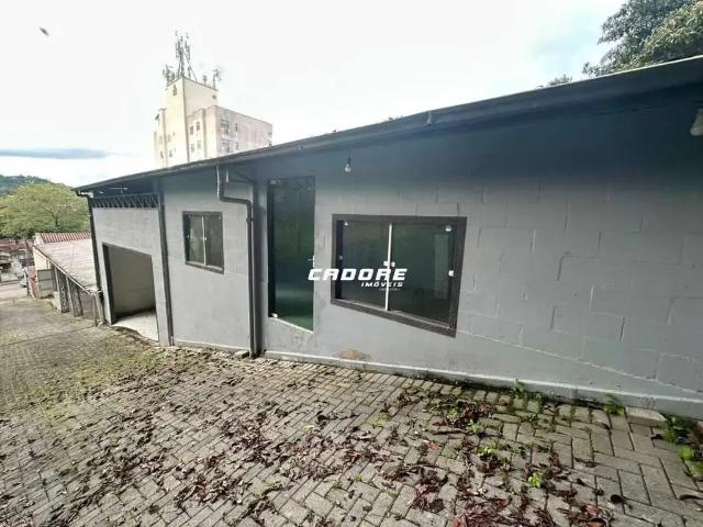 Galpão / Depósito para Locação em Blumenau/SC Velha