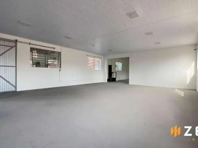 Galpão / Depósito para Locação em Blumenau/SC Vila Nova