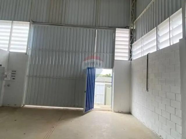Galpão / Depósito para Locação em Guararema/SP Centro