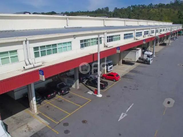Galpão / Depósito para Locação em Embu das Artes/SP Água Espraiada