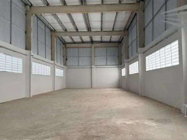 Galpão / Depósito para Locação em Embu das Artes/SP Chácaras São Cristóvão 1 Quartos