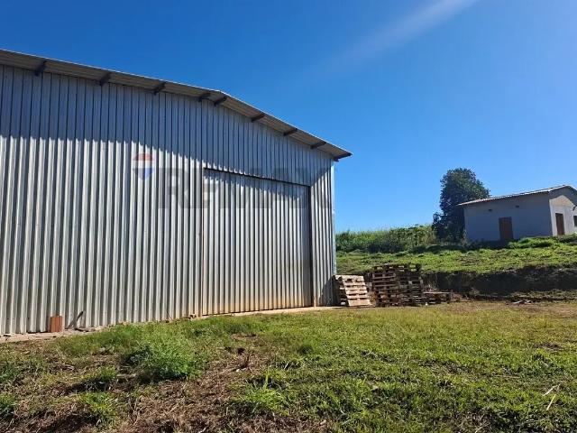 Galpão / Depósito para Locação em Elias Fausto/SP Centro 2 Quartos