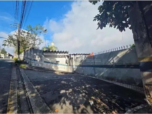 Galpão / Depósito para Locação em Ferraz de Vasconcelos/SP Vila Loanda