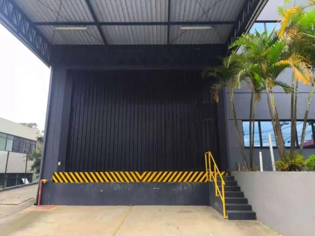 Galpão / Depósito para Locação em Itapevi/SP Centro