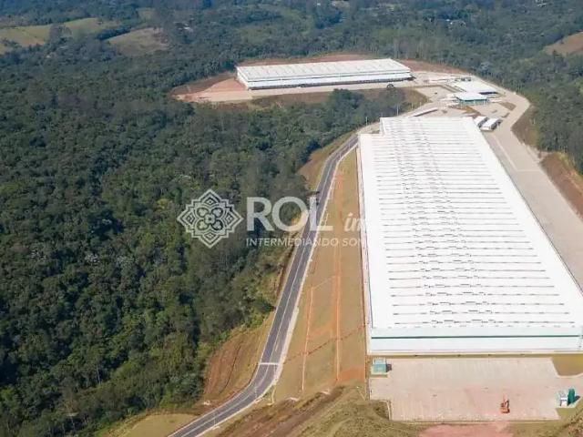Galpão / Depósito para Locação em Itapecerica da Serra/SP Itaquaciara