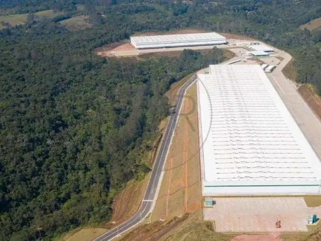 Galpão / Depósito para Locação em Itapecerica da Serra/SP Itaquaciara
