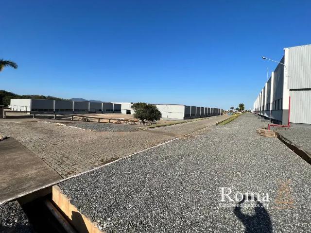 Galpão / Depósito para Locação em Joinville/SC Costa e Silva