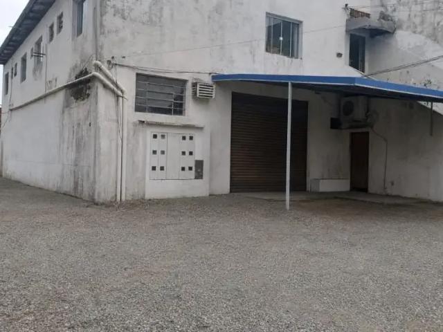 Galpão / Depósito para Locação em Joinville/SC América