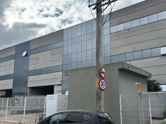 Galpão / Depósito para Locação em Jandira/SP Jardim Alvorada