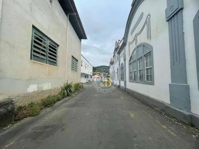 Galpão / Depósito para Locação em Juiz de Fora/MG Floresta