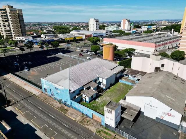 Galpão / Depósito para Locação em Londrina/PR Vitória