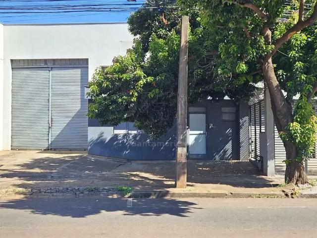 Galpão / Depósito para Locação em Londrina/PR Indústrias Leves