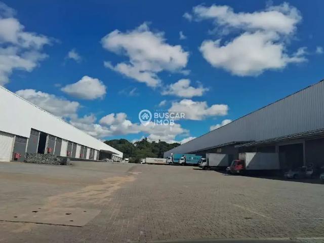 Galpão / Depósito para Locação em Lauro de Freitas/BA Caji
