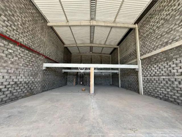 Galpão / Depósito para Locação em Lauro de Freitas/BA Estrada do Coco