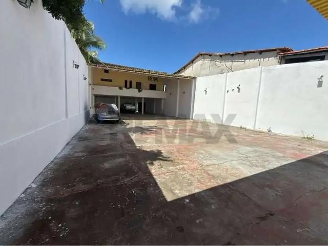 Galpão / Depósito para Locação em Lauro de Freitas/BA Ipitanga