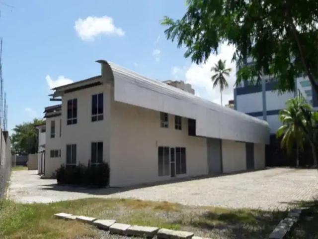 Galpão / Depósito para Locação em Lauro de Freitas/BA Pitangueiras