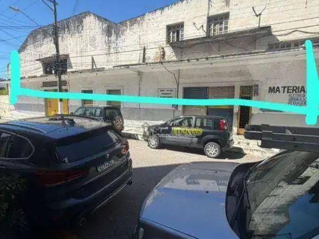 Galpão / Depósito para Locação em Macaé/RJ Centro