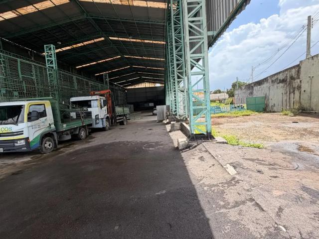Galpão / Depósito para Locação em Manaus/AM Crespo
