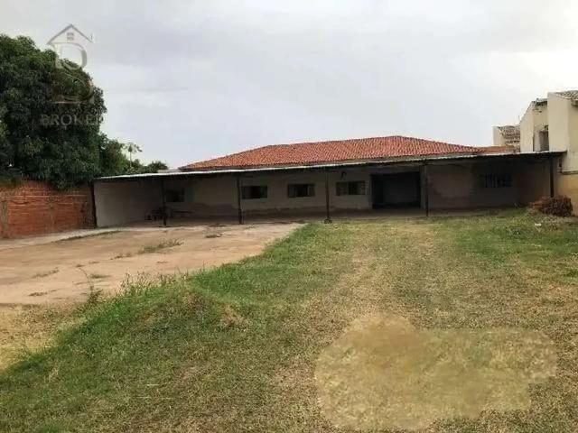 Galpão / Depósito para Locação em Marília/SP Jardim Morumbi 1 Quartos