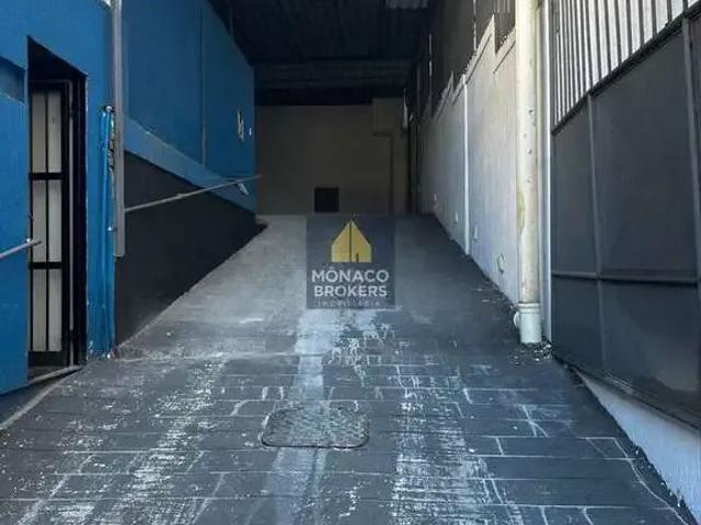 Galpão / Depósito para Locação em Niterói/RJ Centro 1 Quartos