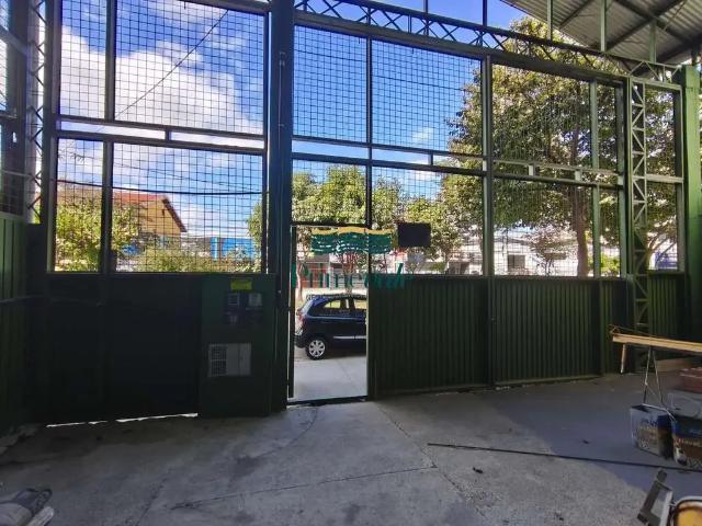 Galpão / Depósito para Locação em São José dos Campos/SP Cidade Morumbi 3 Quartos