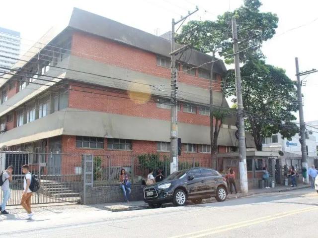 Galpão / Depósito para Locação em São Paulo/SP Barra Funda