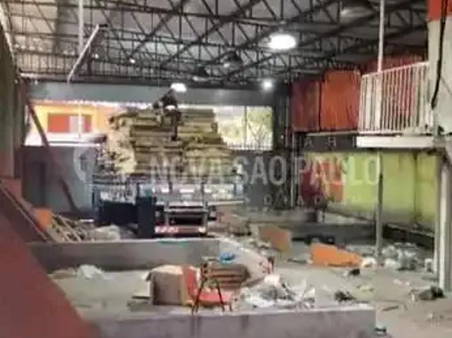Galpão / Depósito para Locação em São Paulo/SP Jardim Itapura