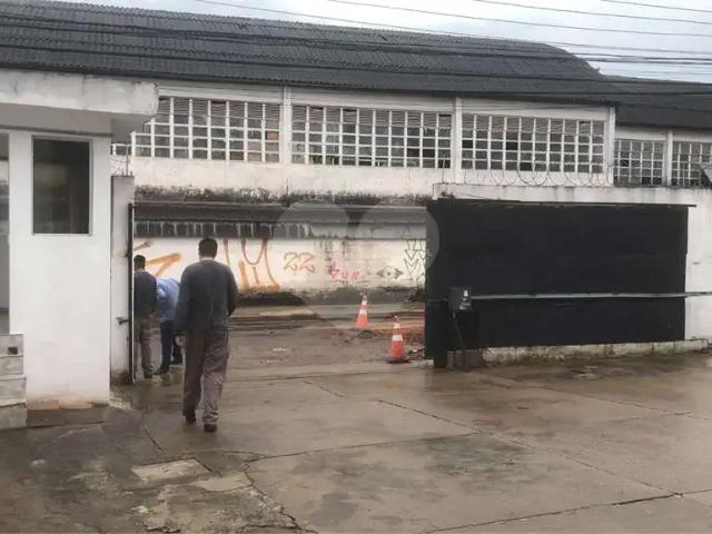 Galpão / Depósito para Locação em São Paulo/SP Limão