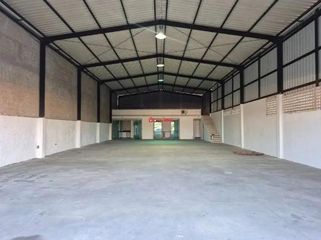 Galpão / Depósito para Locação em São Pedro da Aldeia/RJ Balneário São Pedro