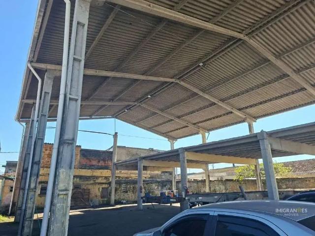 Galpão / Depósito para Locação em São Vicente/SP Vila Margarida