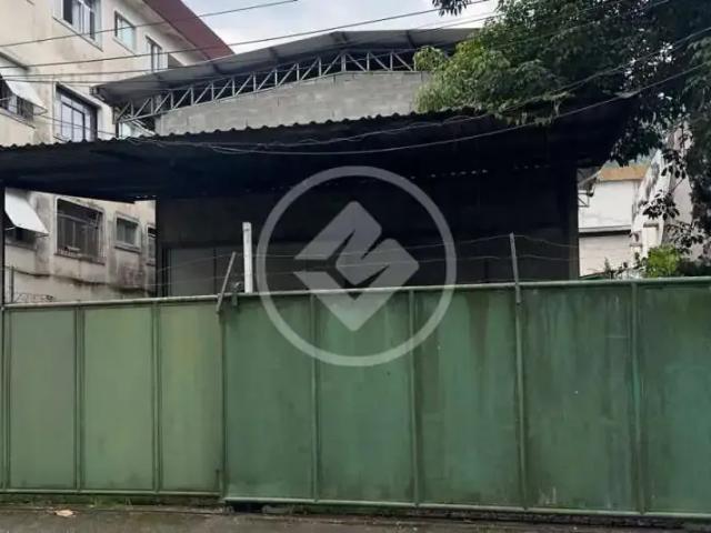 Galpão / Depósito para Locação em São Vicente/SP Vila Valença