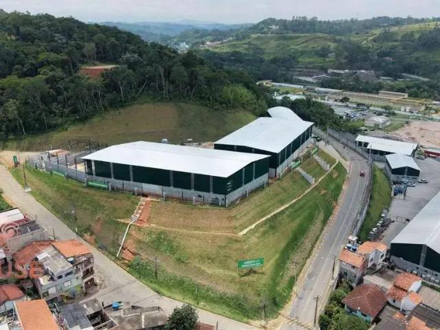 Galpão / Depósito para Locação em Santa Isabel/SP Centro