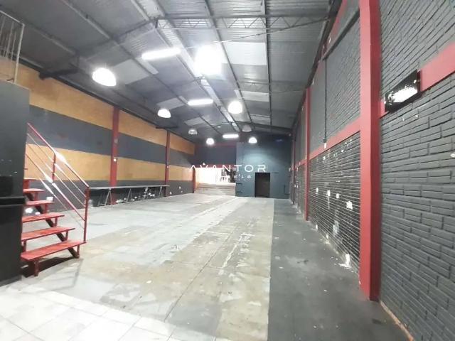 Galpão / Depósito para Locação em Santa Maria/RS Centro 3 Quartos
