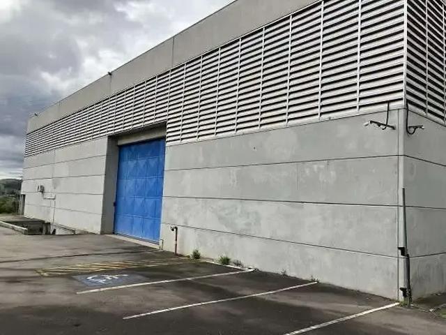 Galpão / Depósito para Locação em Santana de Parnaíba/SP Chácaras São Luís