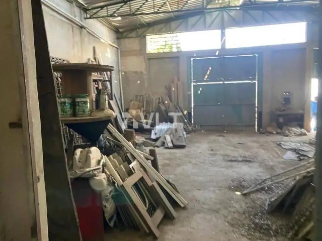 Galpão / Depósito para Locação em Pouso Alegre/MG Centro