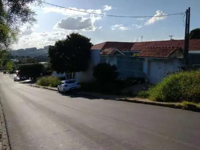 Galpão / Depósito para Locação em Ponta Grossa/PR Contorno 12 Quartos