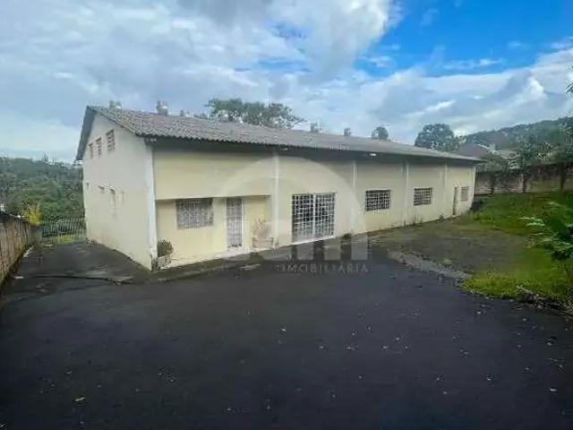 Galpão / Depósito para Locação em Ponta Grossa/PR Uvaranas 2 Quartos