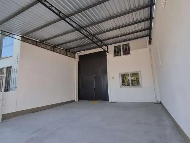 Galpão / Depósito para Locação em Porto Alegre/RS Navegantes 2 Quartos