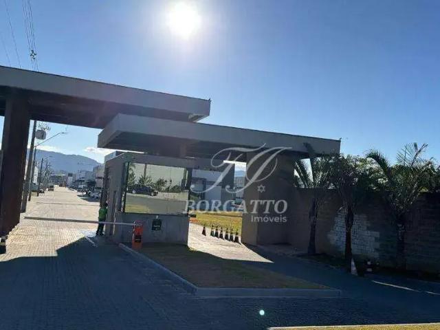 Galpão / Depósito para Locação em Porto Belo/SC Centro