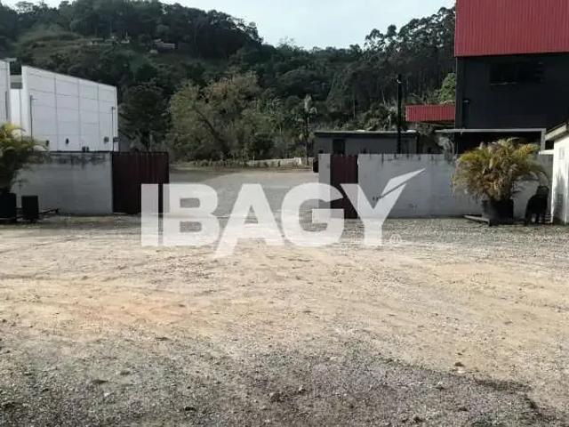 Galpão / Depósito para Locação em Palhoça/SC Alto Aririu