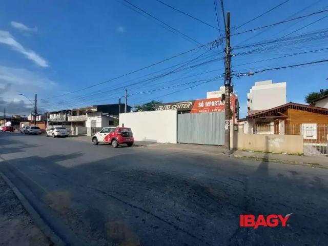 Galpão / Depósito para Locação em Palhoça/SC Jardim Eldorado