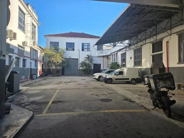 Galpão / Depósito para Locação em Rio de Janeiro/RJ Rocha