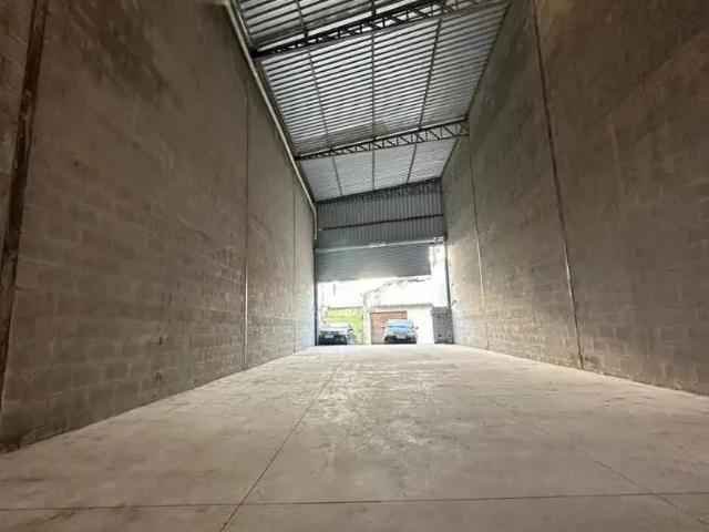 Galpão / Depósito para Locação em Taubaté/SP Centro