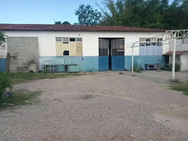 Galpão / Depósito para Locação em Taubaté/SP Chácara do Visconde