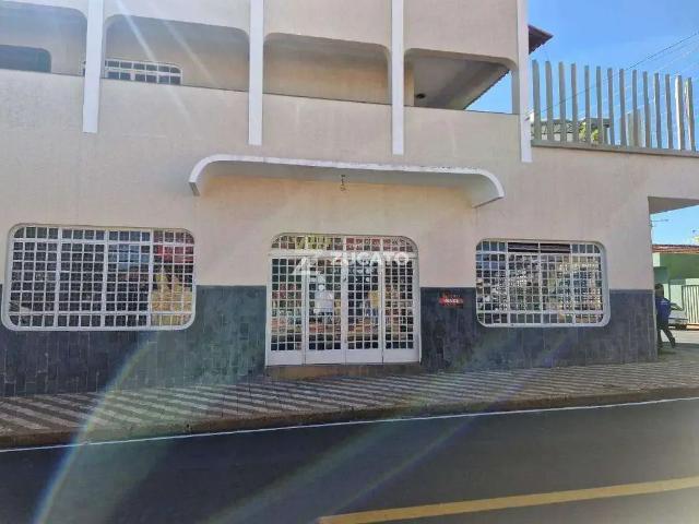 Galpão / Depósito para Locação em Uberaba/MG Santa Maria