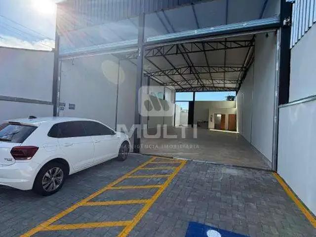 Galpão / Depósito para Locação em Uberlândia/MG Marta Helena 1 Quartos